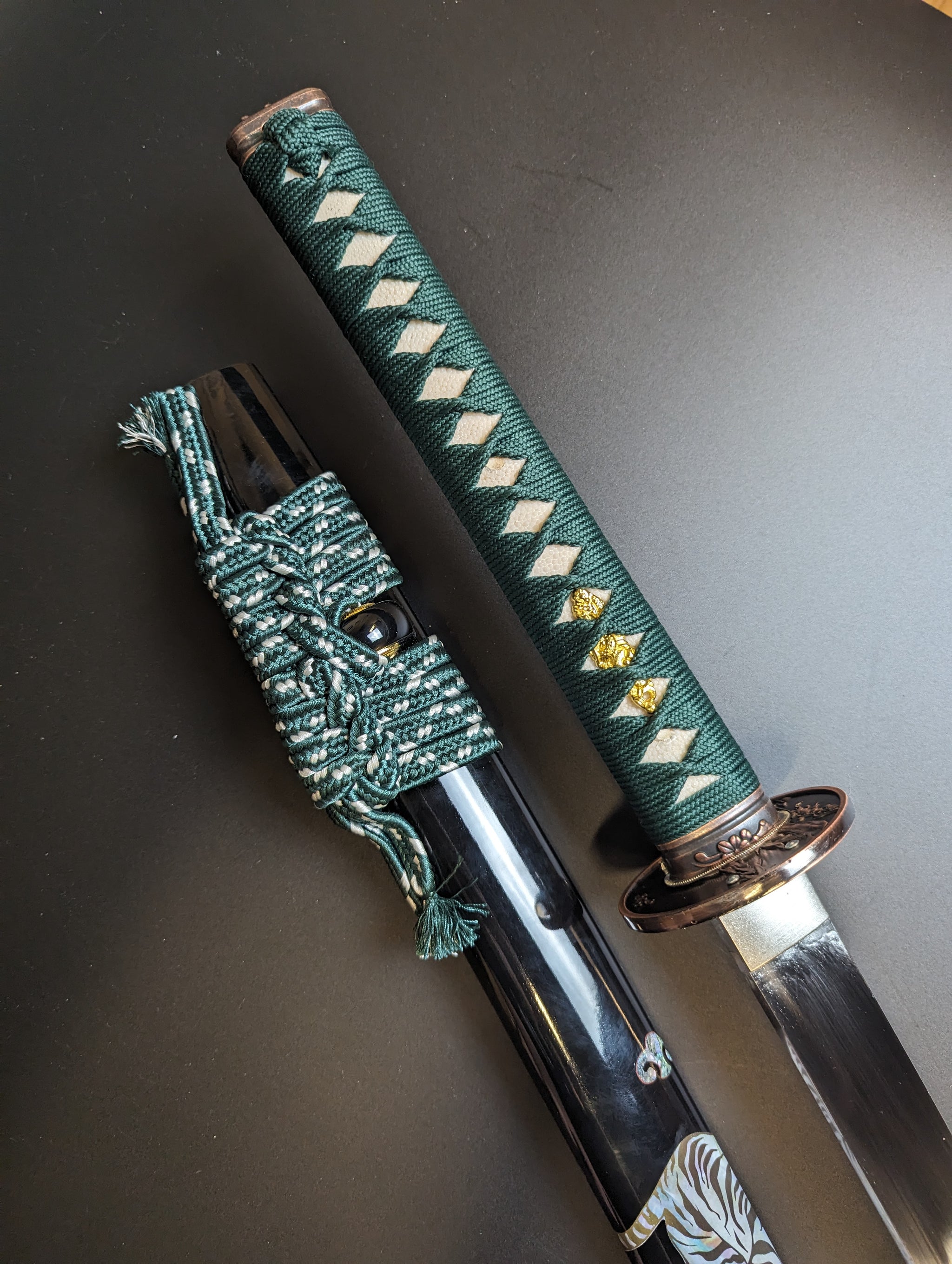 Katana - Sakurado Jade Tiger - 65mn steel – RVA Katana