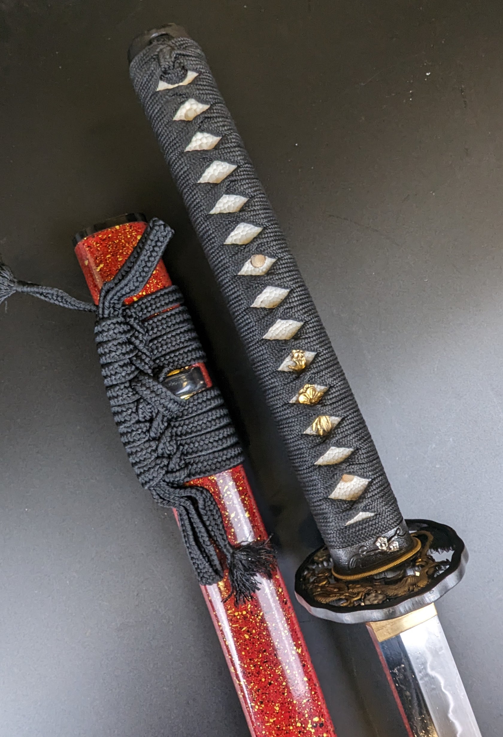 Dragonspring Premier Katana - Red Dragon - T10 Pearskin Finish – RVA Katana